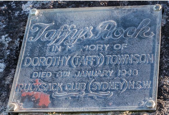 TAFFYS ROCK MEMORIAL | Bushwalking NSWBushwalking NSW